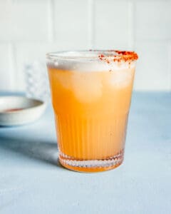 The Best Paloma Recipe (How to Make the Grapefruit Cocktail)