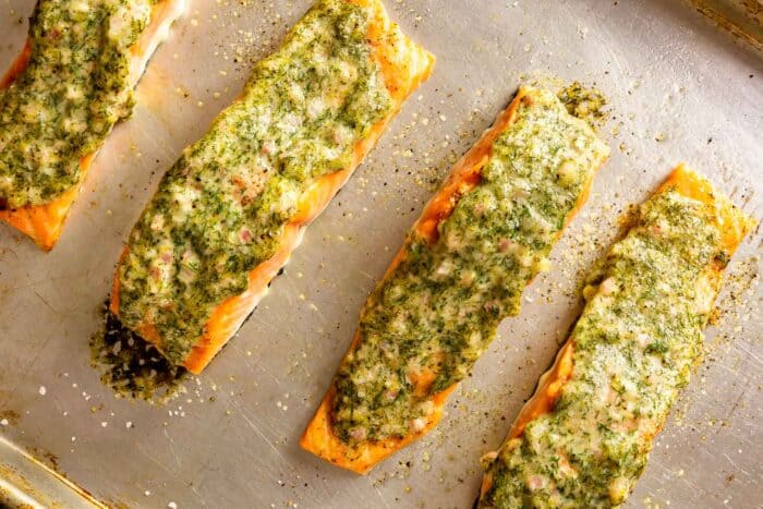 Easy Oven-Baked Lemon Dill Salmon Recipe (20-minute dinner)